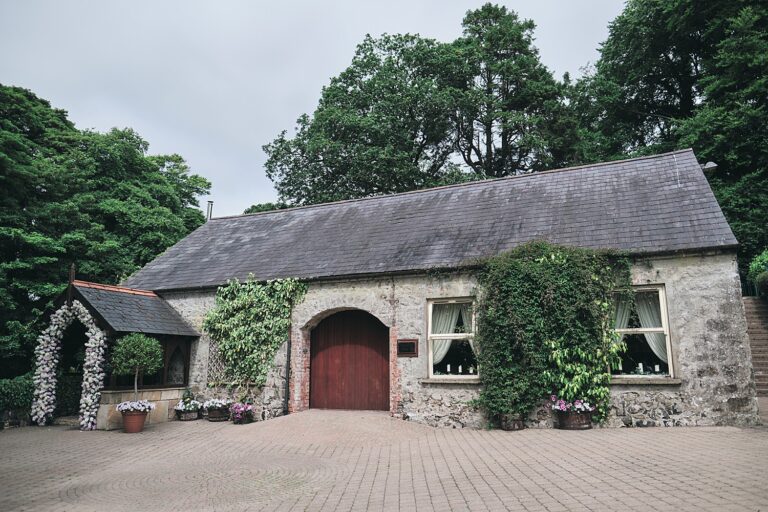 Galgorm Wedding Photos - Carolyn & Stephen - Wedding Photographer ...